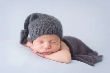 18 Essential Newborn Photo Poses - Goodshuffle Pro